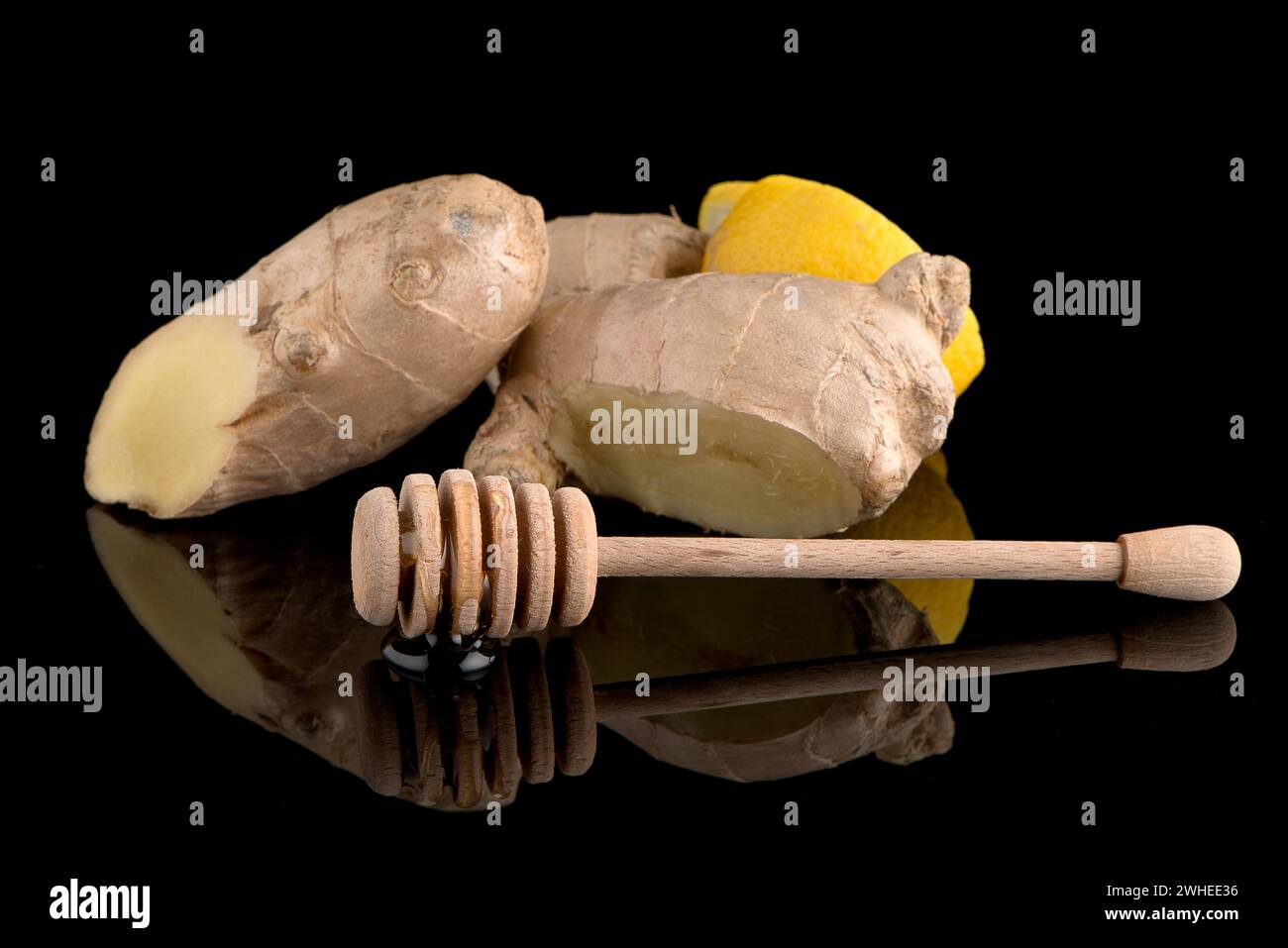 Yam plant root hi-res stock photography and images - Alamy