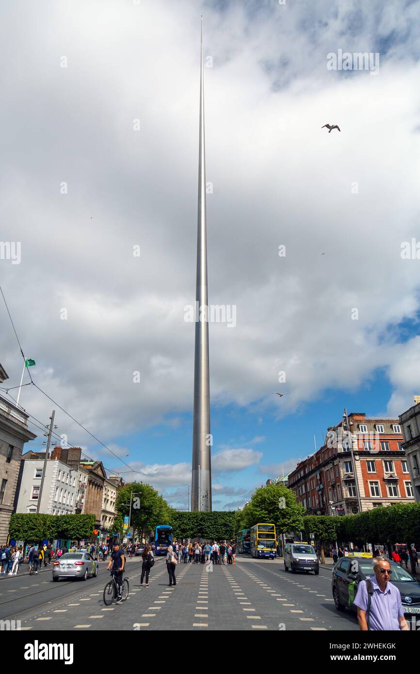 Spire monument hi-res stock photography and images - Alamy