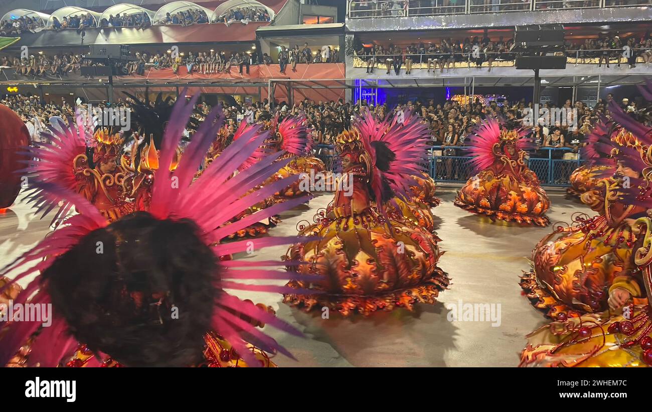 Experience the vibrant spectacle of Rio de Janeiro's Samba Schools ...