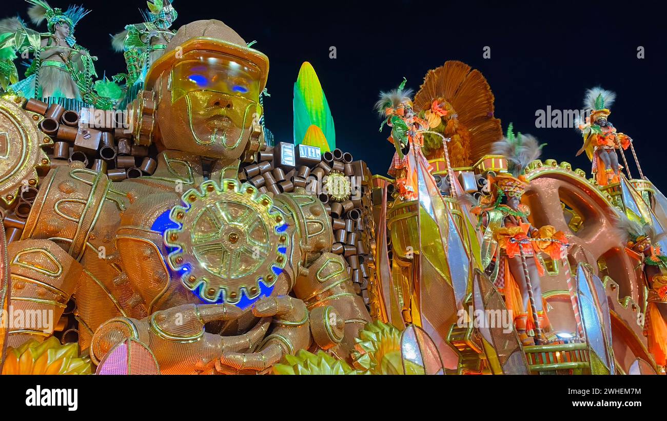 Experience the vibrant spectacle of Rio de Janeiro's Samba Schools ...