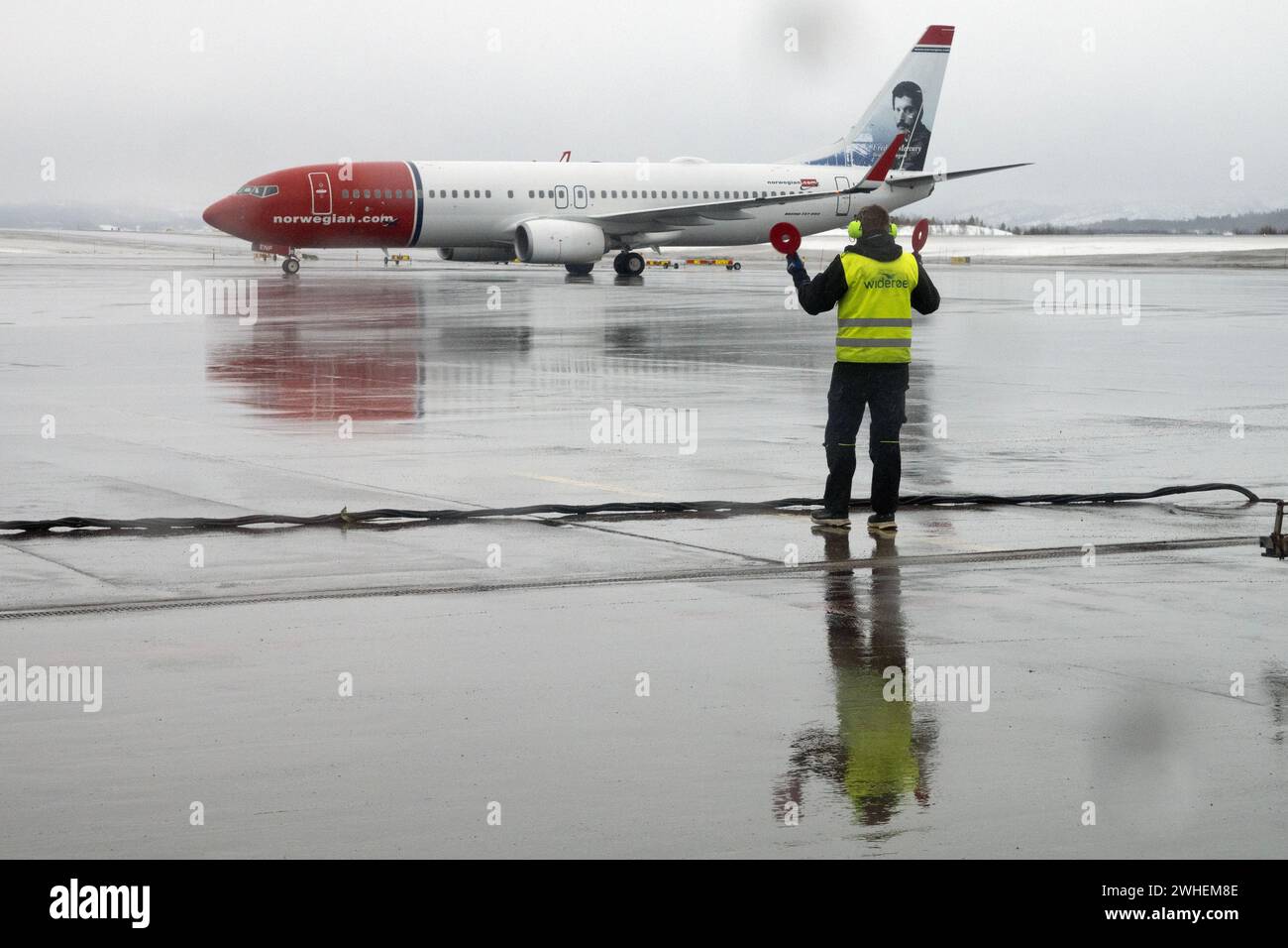 Marshaller traffic signals hi-res stock photography and images - Alamy