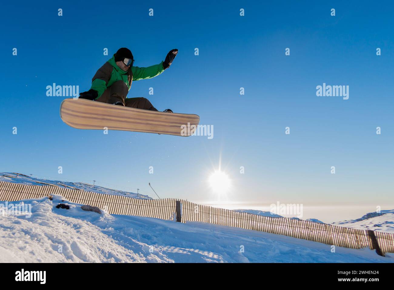Cool jump hi-res stock photography and images - Alamy