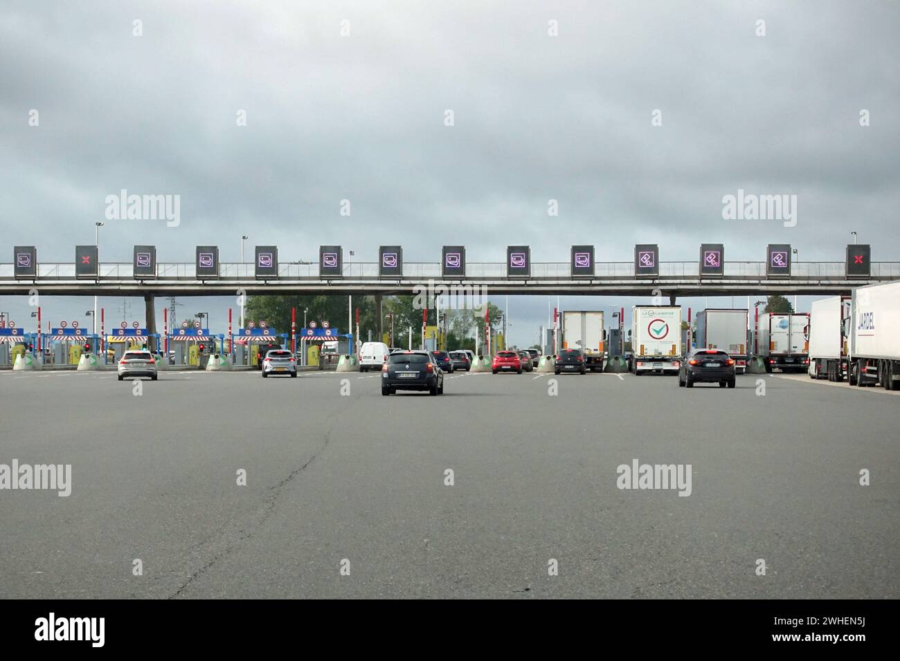 Autoroute a1 france hi-res stock photography and images - Alamy