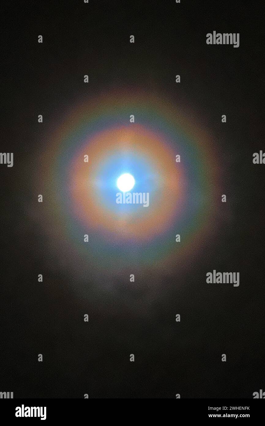 Aureole effect hi-res stock photography and images - Alamy