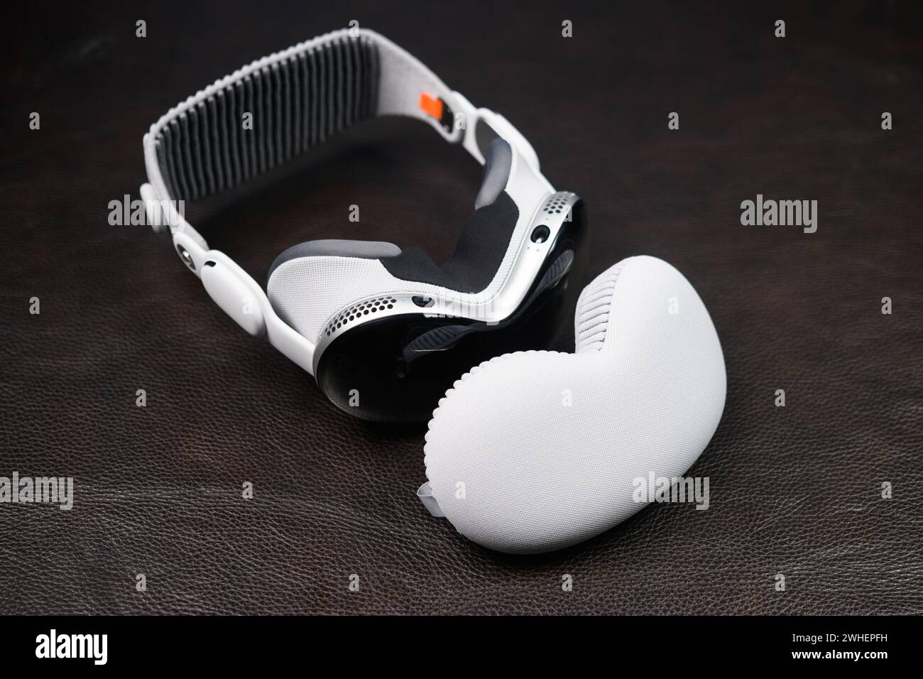 Apple vision pro white background hi-res stock photography and images ...