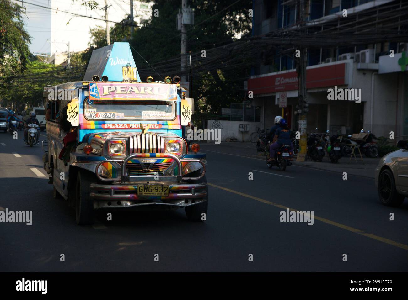 Minibus jeepney hi-res stock photography and images - Alamy