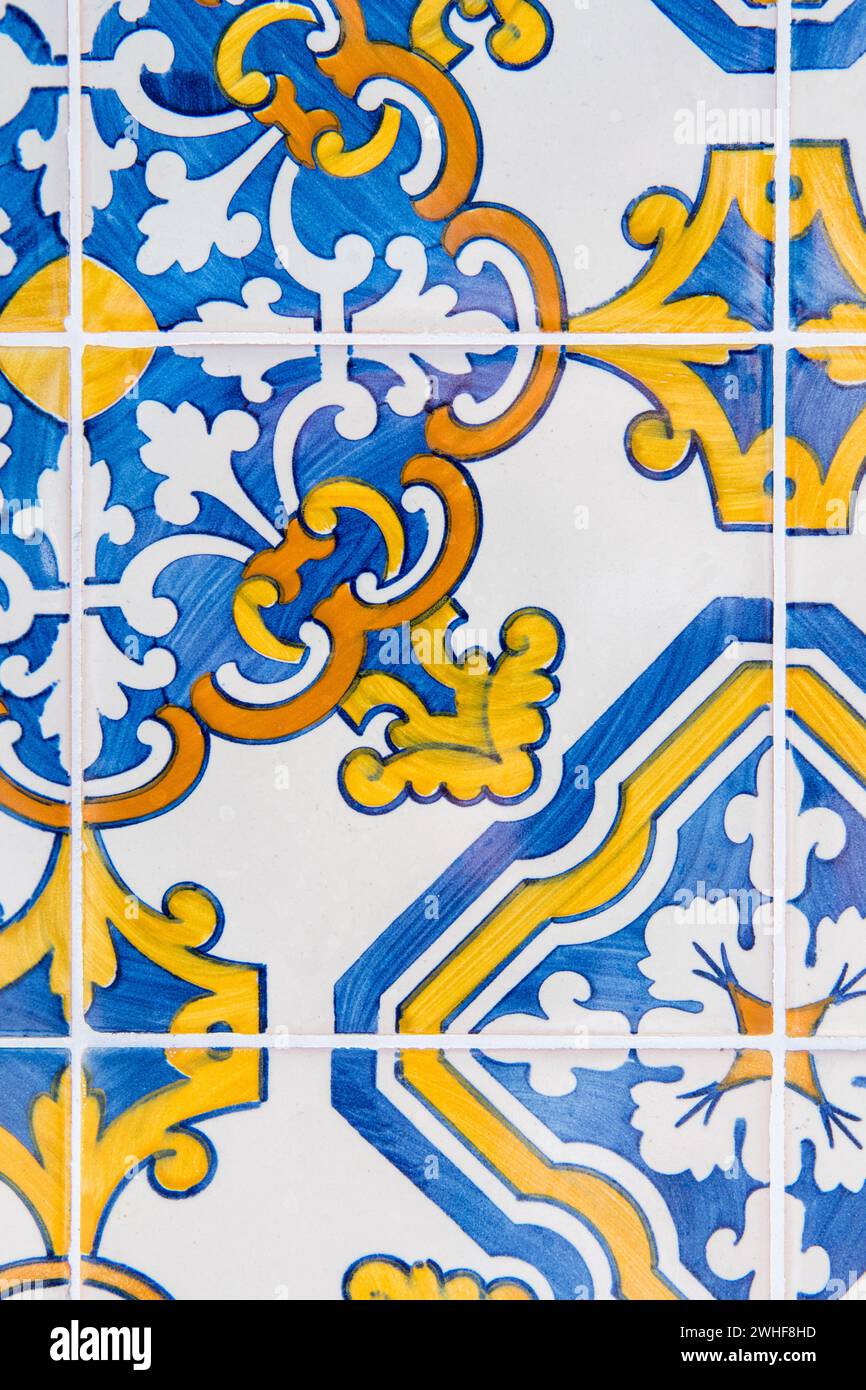 Tiles portuguese art hi-res stock photography and images - Alamy