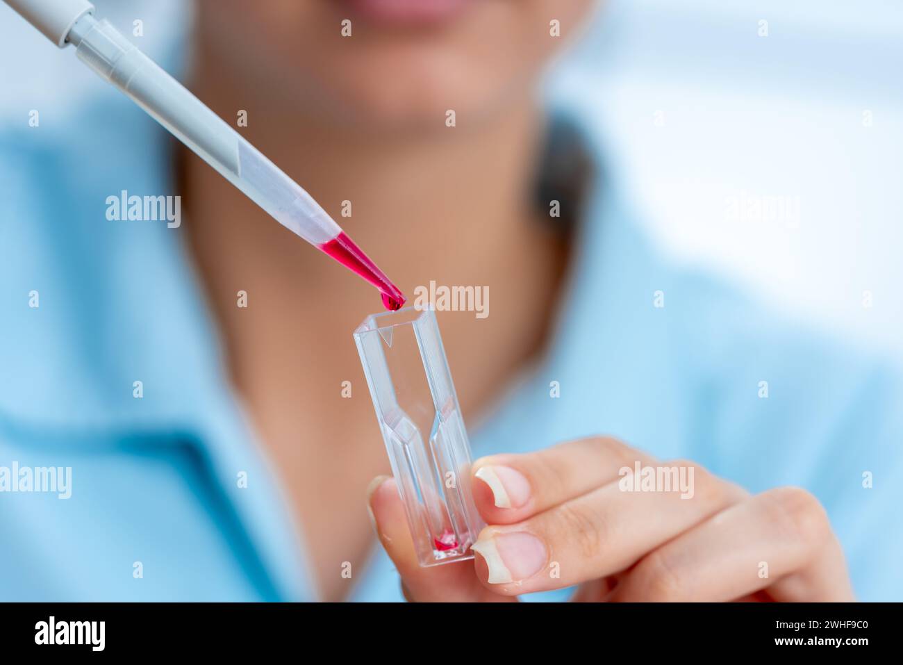 Ultraviolet visible spectroscopy hi-res stock photography and images ...