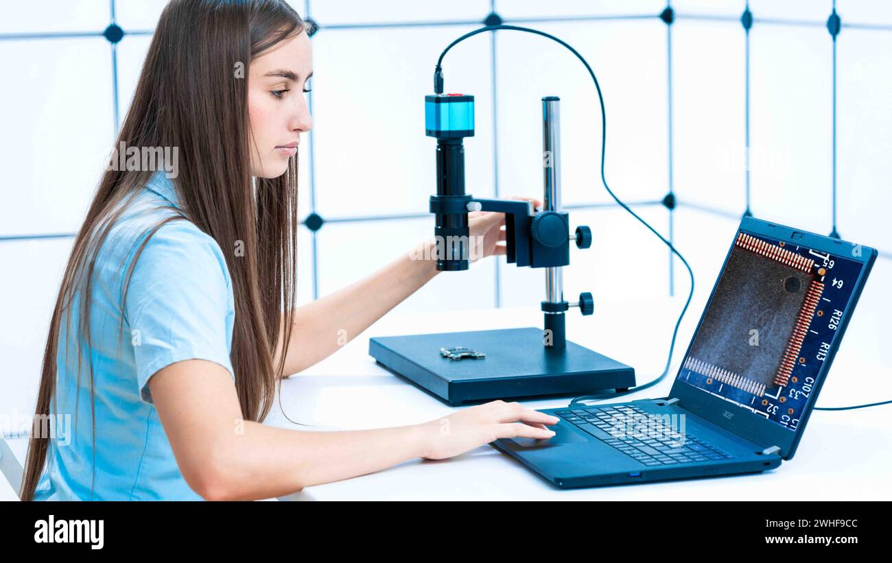 Test testing device hi-res stock photography and images - Alamy