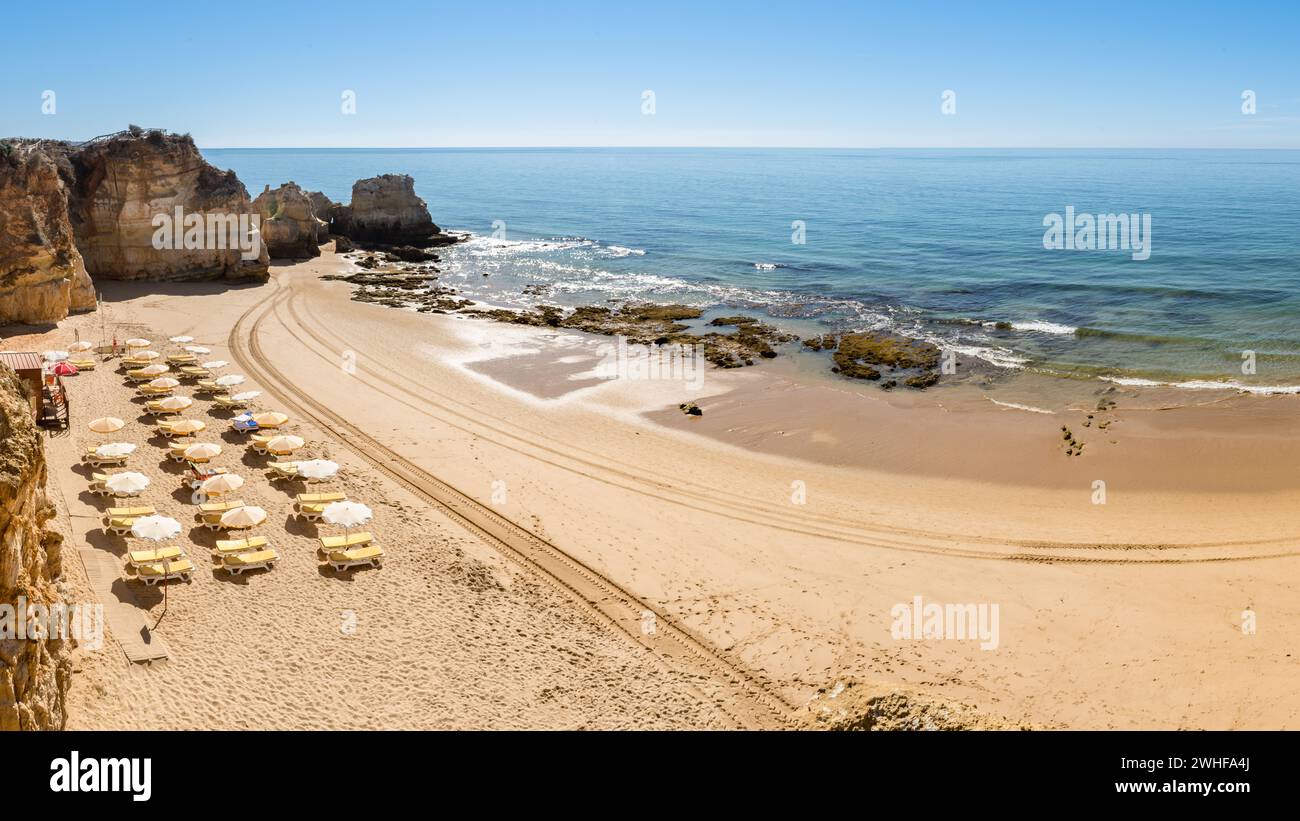 Golden cliffs hi-res stock photography and images - Alamy