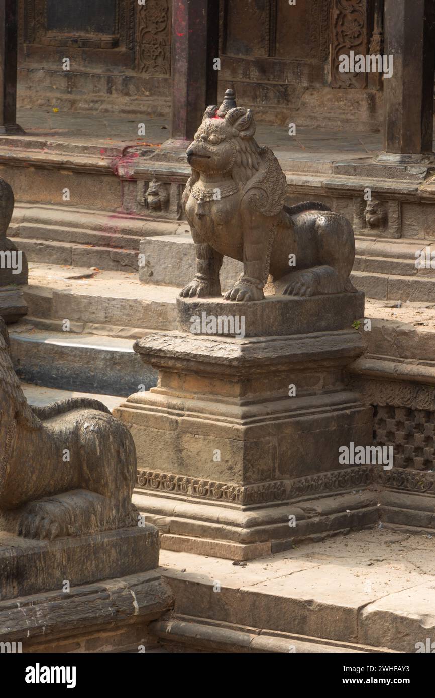 The statue of lion at the entrance of Krishna Mandir(Krishna Template ...