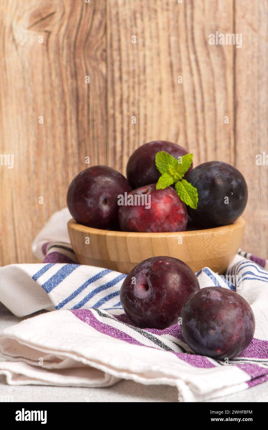 Delicious red plums Stock Photo - Alamy