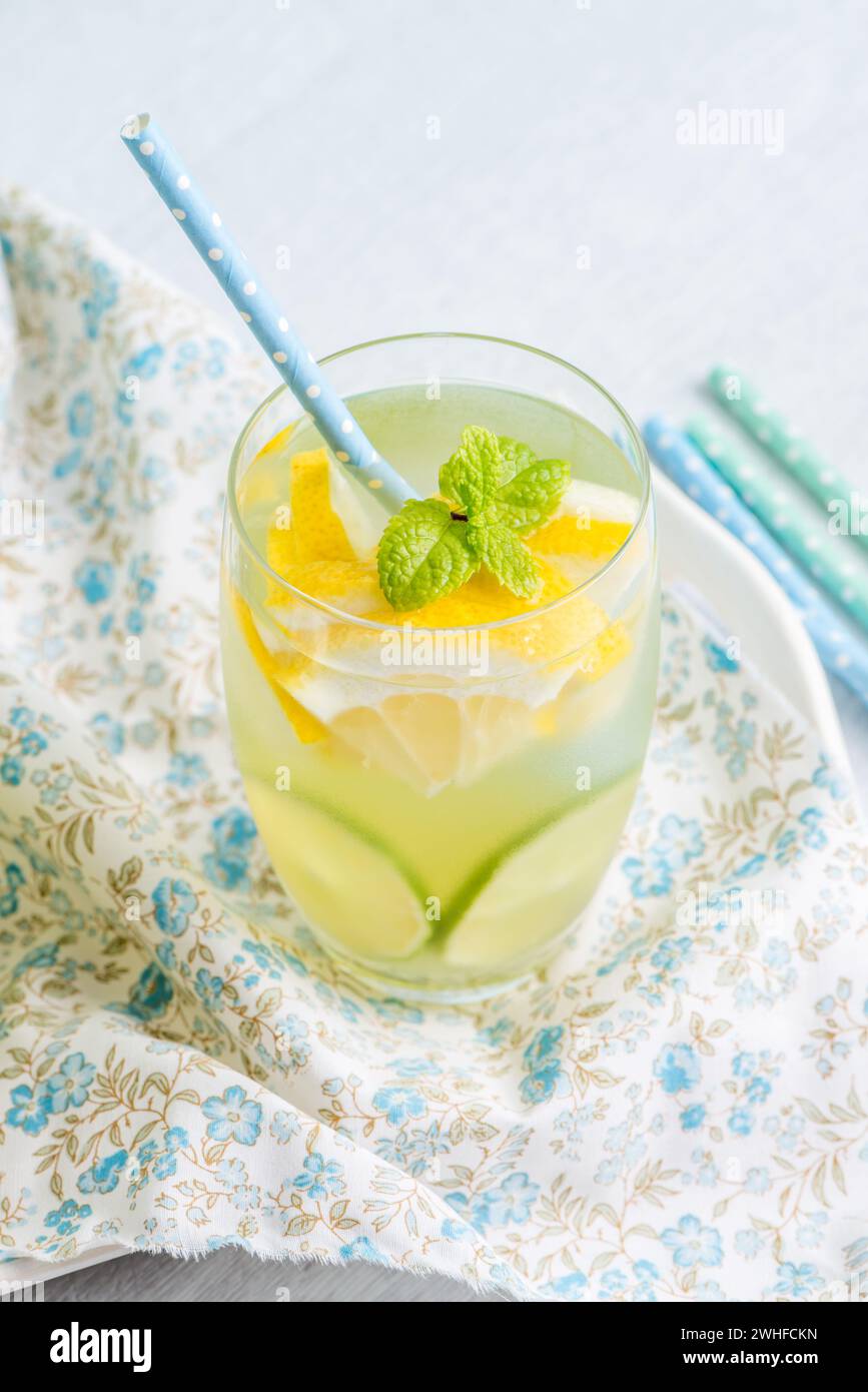 Summer citrus fruits drink hi-res stock photography and images - Alamy