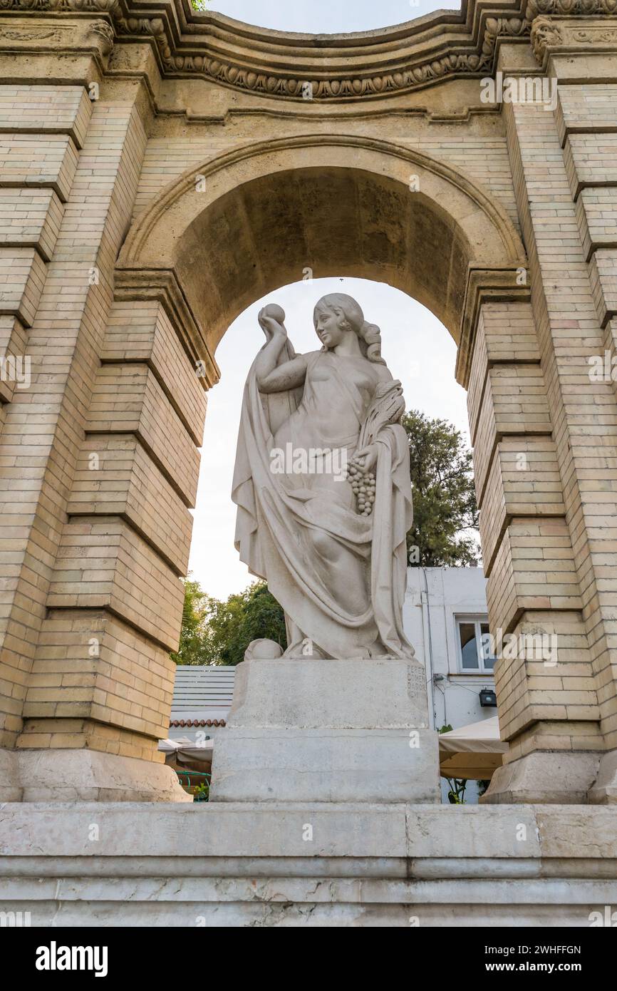 Park of the glorieta hi-res stock photography and images - Alamy