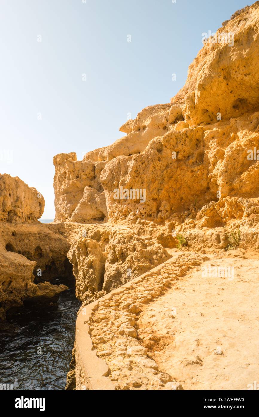 Pool of natural sea water Stock Photo - Alamy