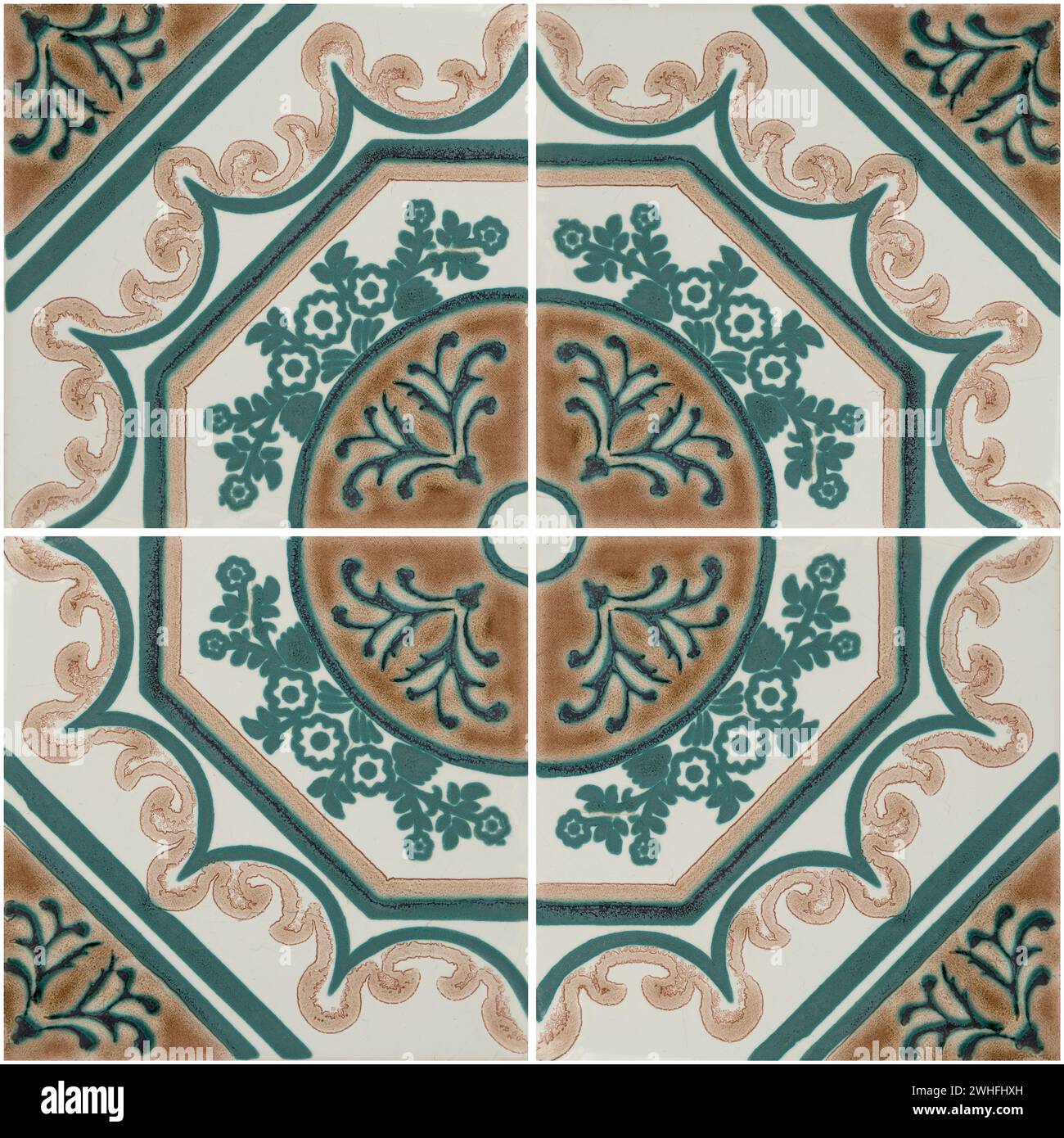 Portuguese tiles artwork Cut Out Stock Images & Pictures - Alamy