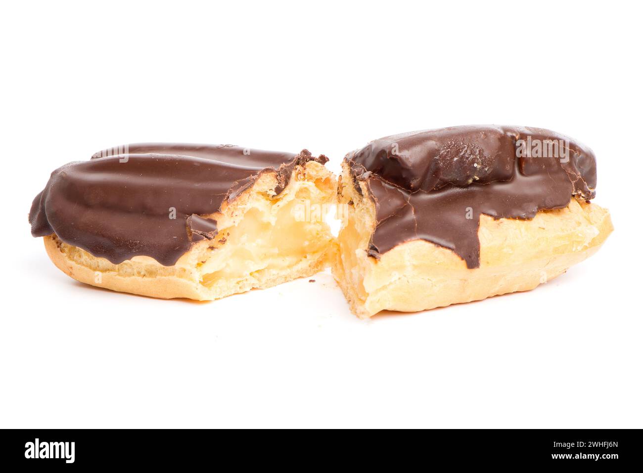 Chocolate eclair pastry Stock Photo - Alamy