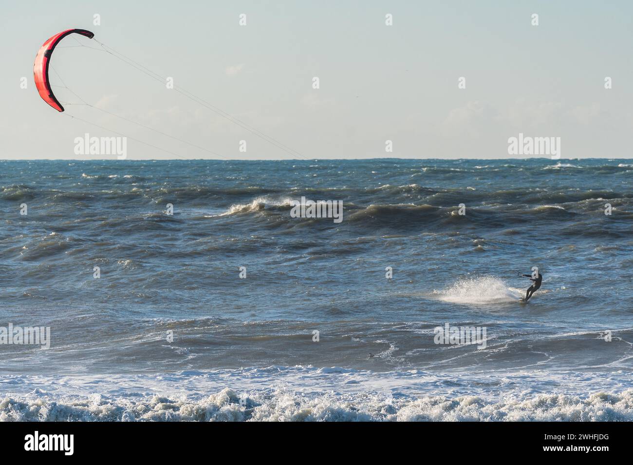 Wake surf board hi-res stock photography and images - Alamy