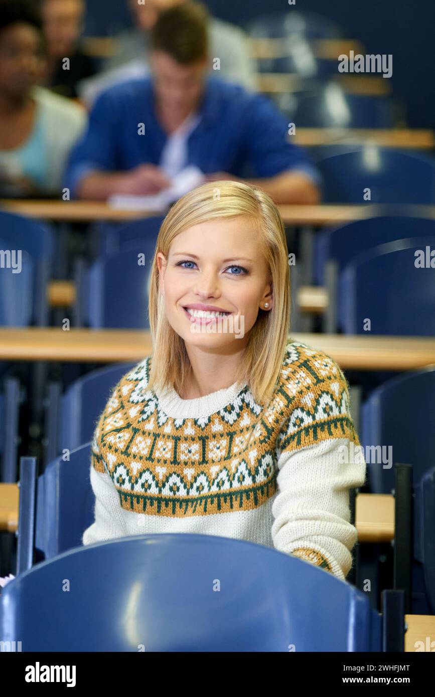 Adult exam hall uni hi-res stock photography and images - Alamy