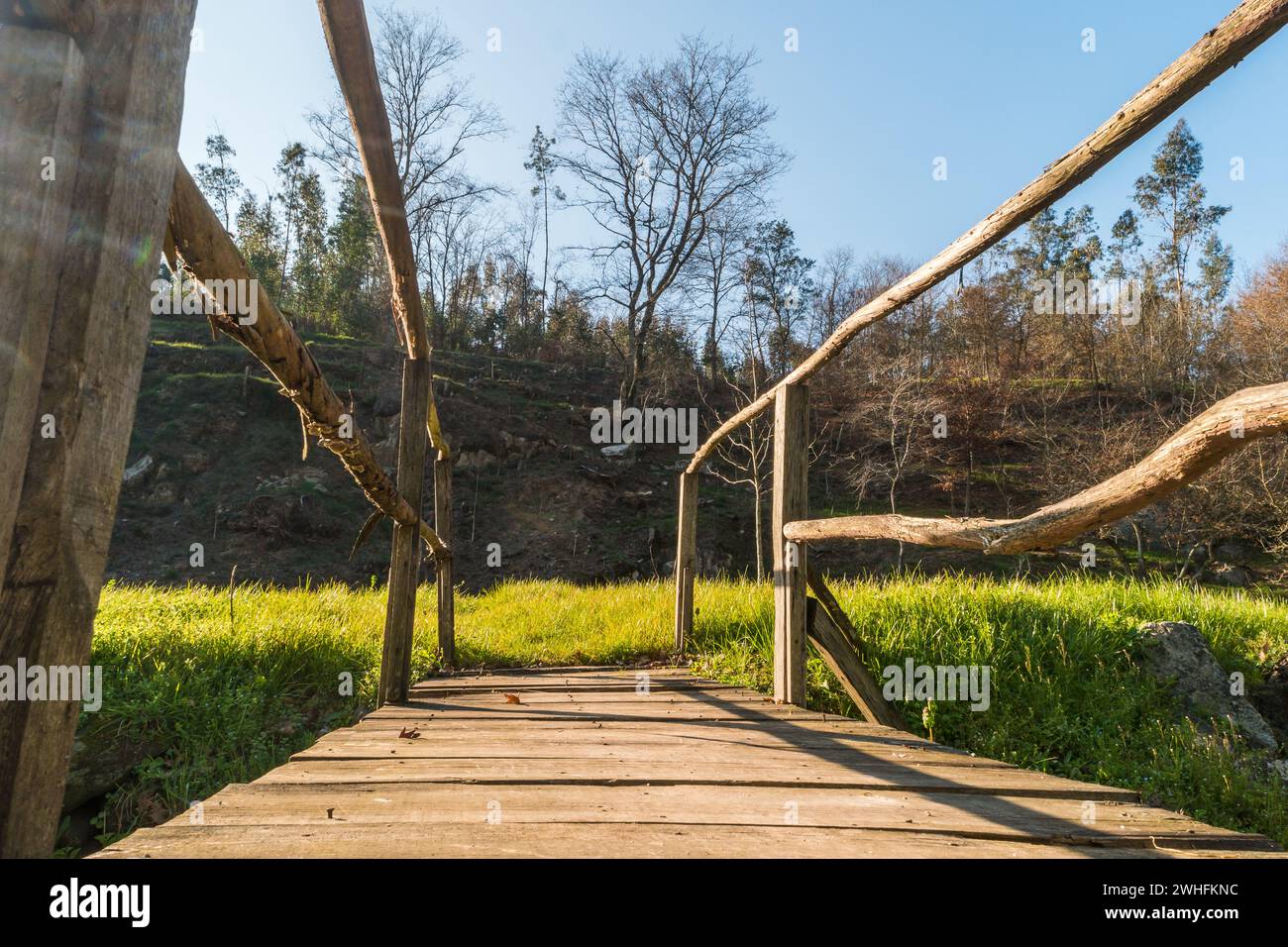 Old construction wooden pedestrian bridge hi-res stock photography and ...