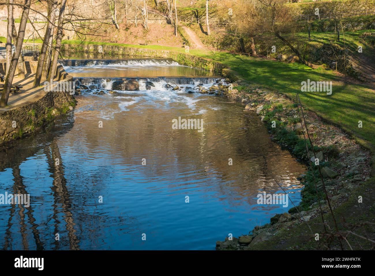 Reflections waterfall hi-res stock photography and images - Alamy