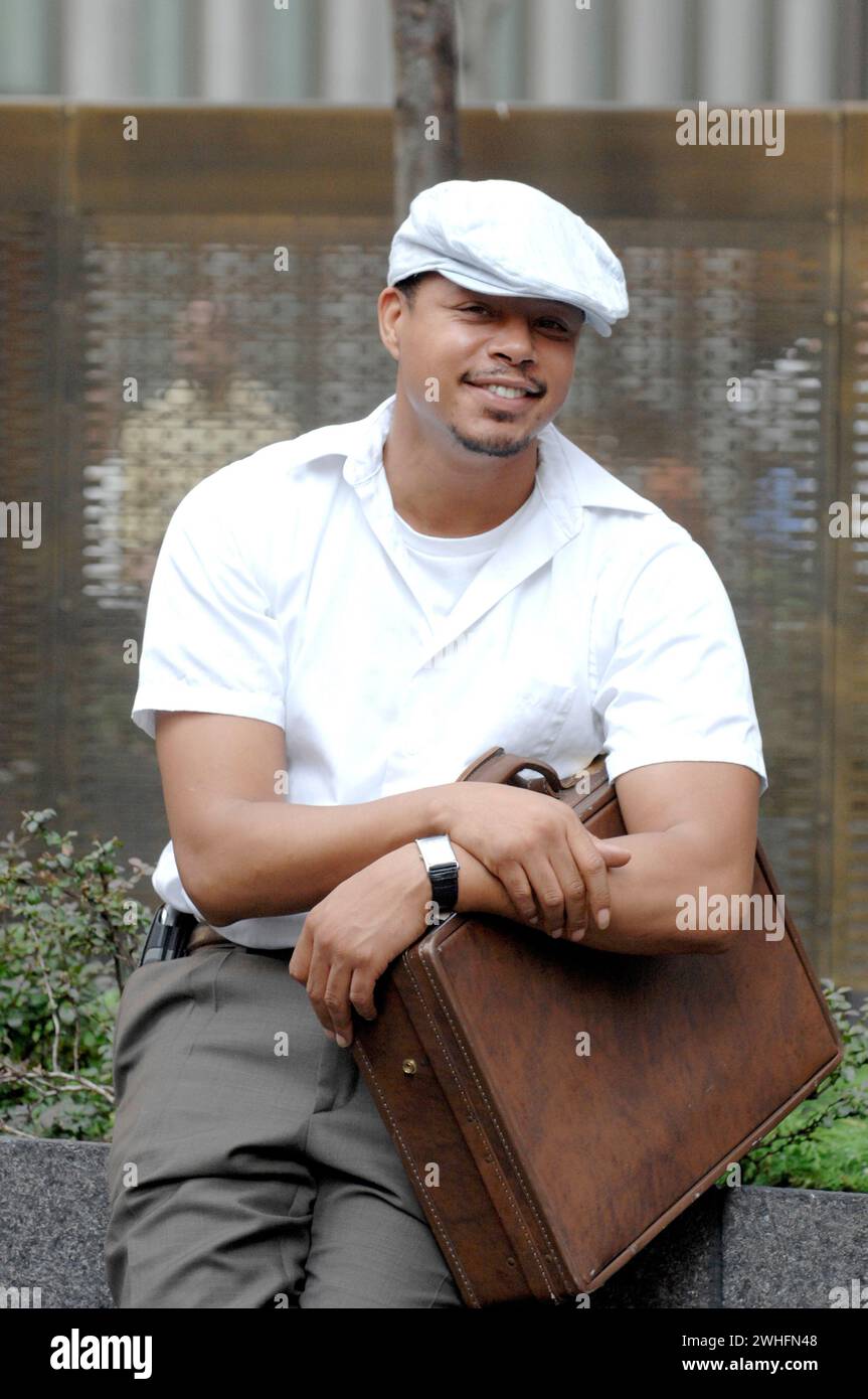 Breaking news file photo rare archive photos hi-res stock photography ...