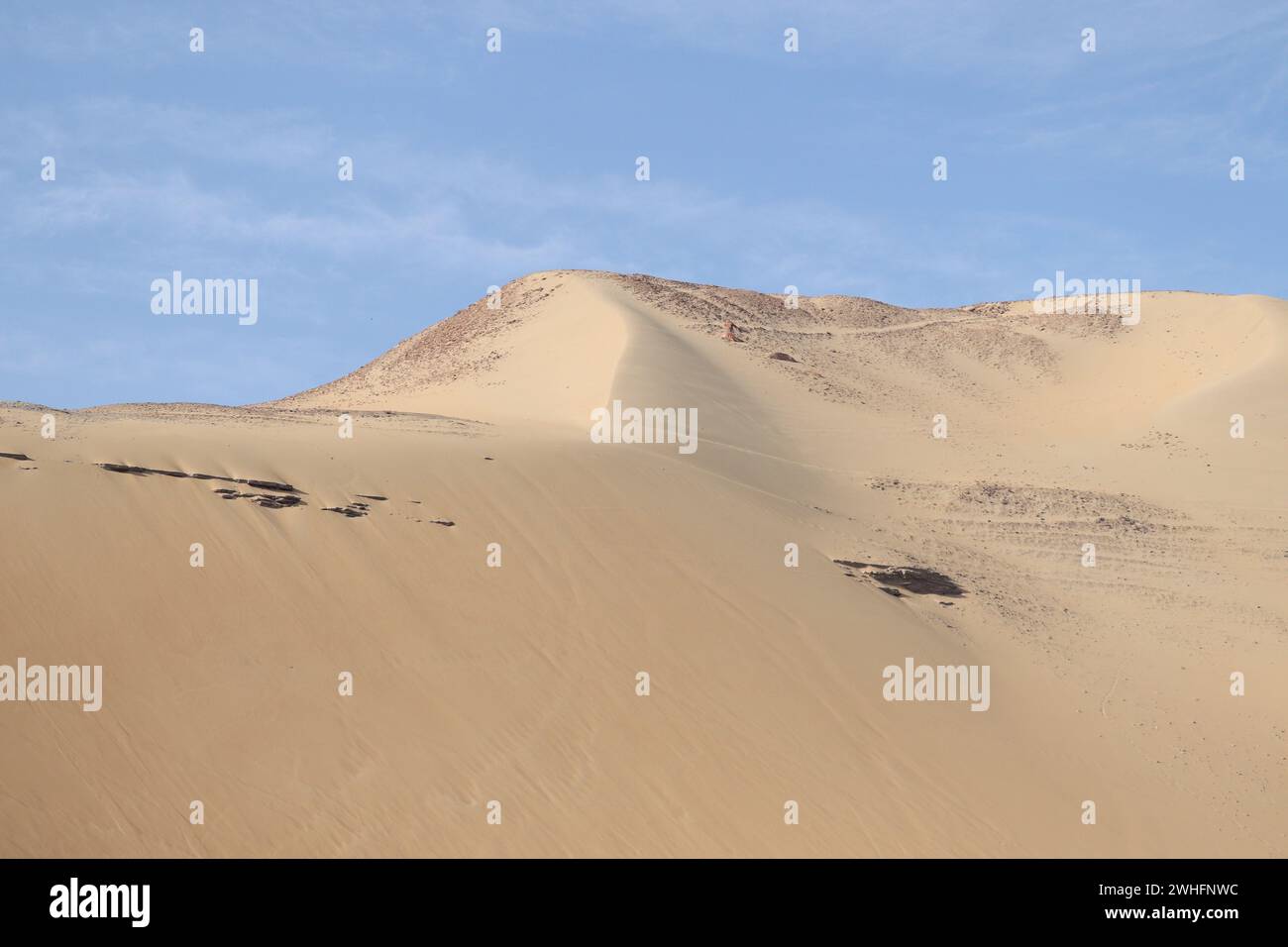 Beautiful sand dune formations hi-res stock photography and images - Alamy