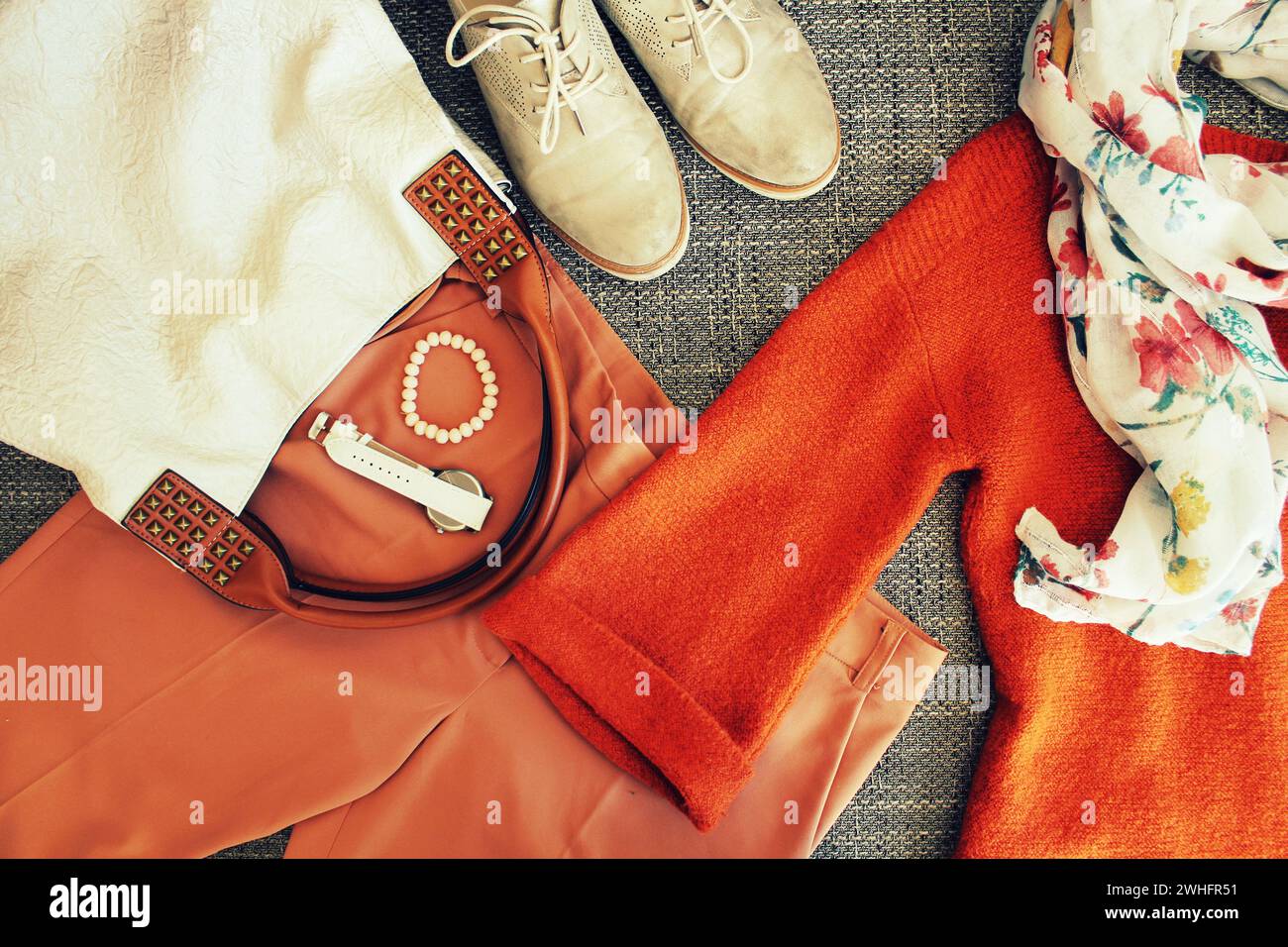 Set outfit hi-res stock photography and images - Alamy