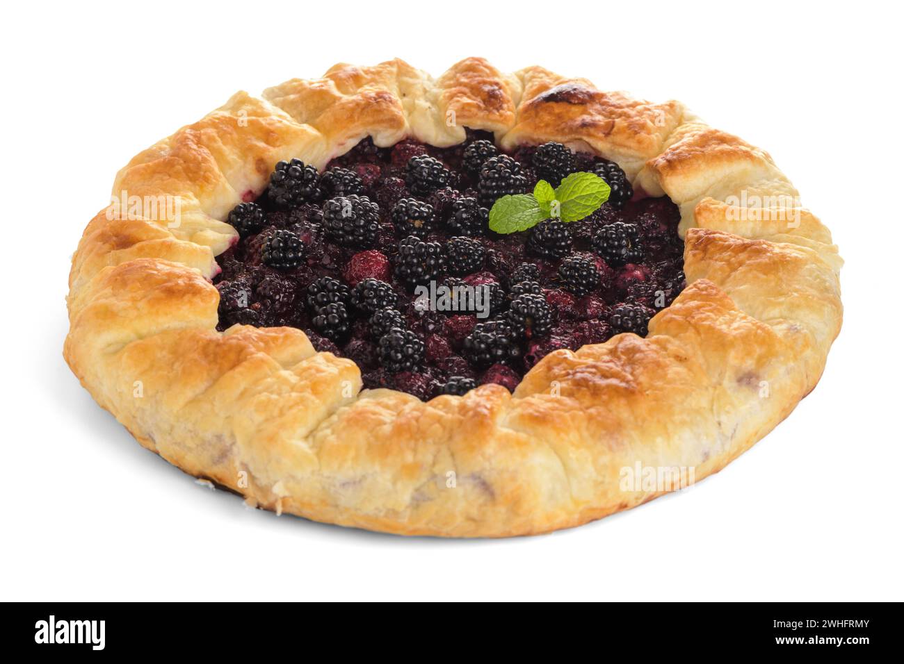 Rustic whole cherry pie hi-res stock photography and images - Alamy