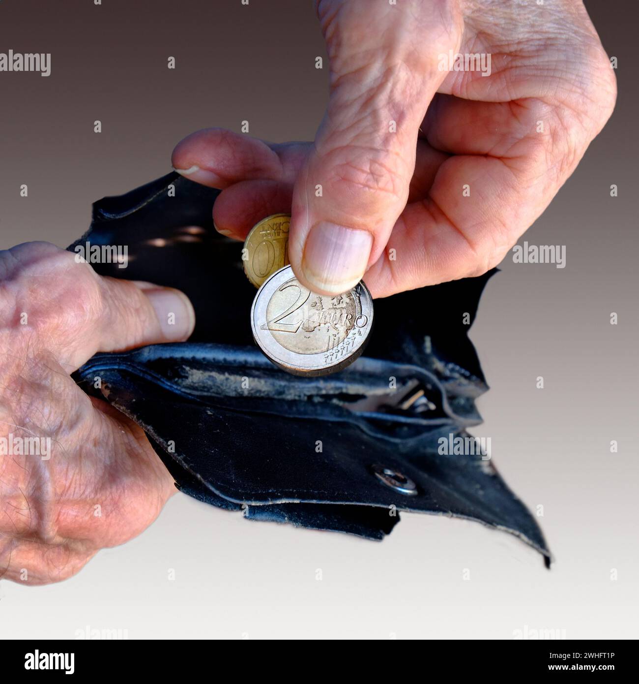 Old age poverty hi-res stock photography and images - Alamy