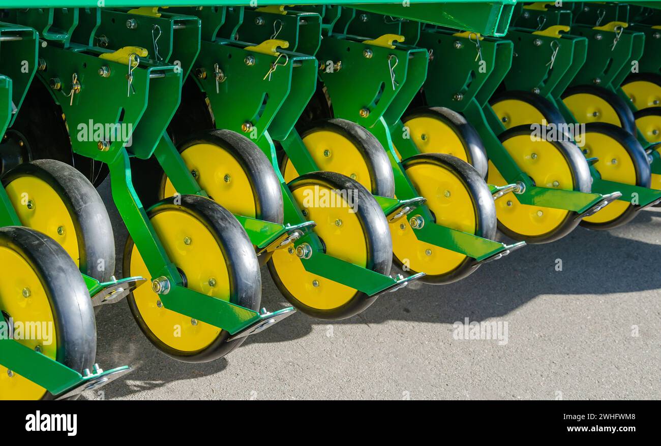Machine sowing hi-res stock photography and images - Alamy