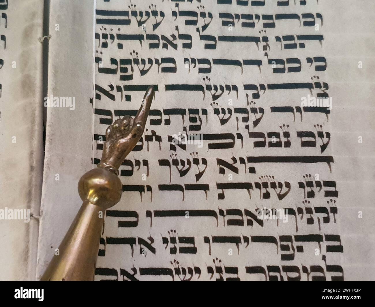 Torah text with Torah pointer Stock Photo - Alamy