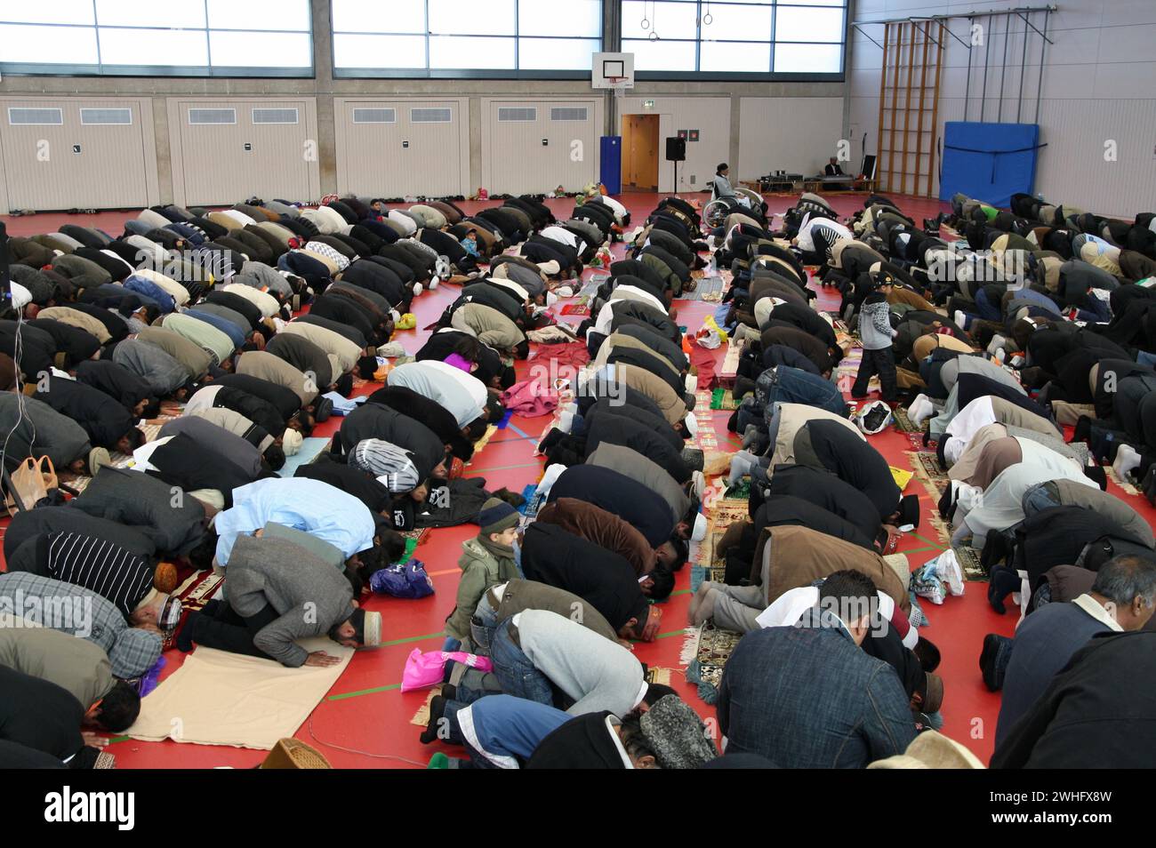 Muslim prayers hi-res stock photography and images - Alamy