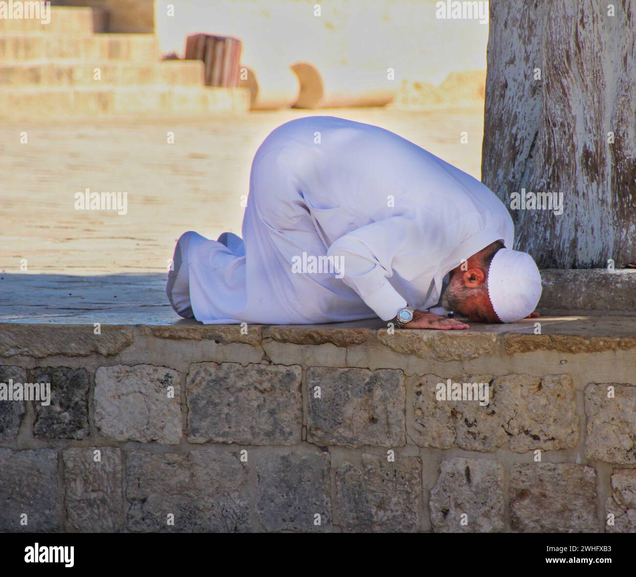Muslim prayer hi-res stock photography and images - Alamy