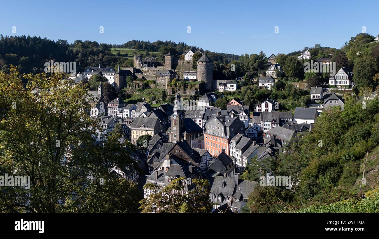 Monschau cafe restaurant germany hi-res stock photography and images ...