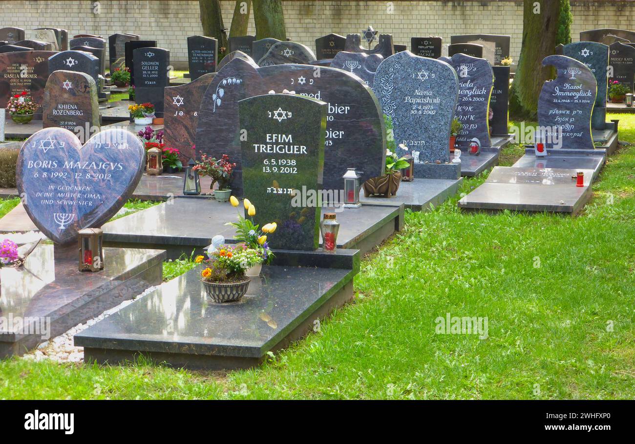 New cemetery hi-res stock photography and images - Alamy