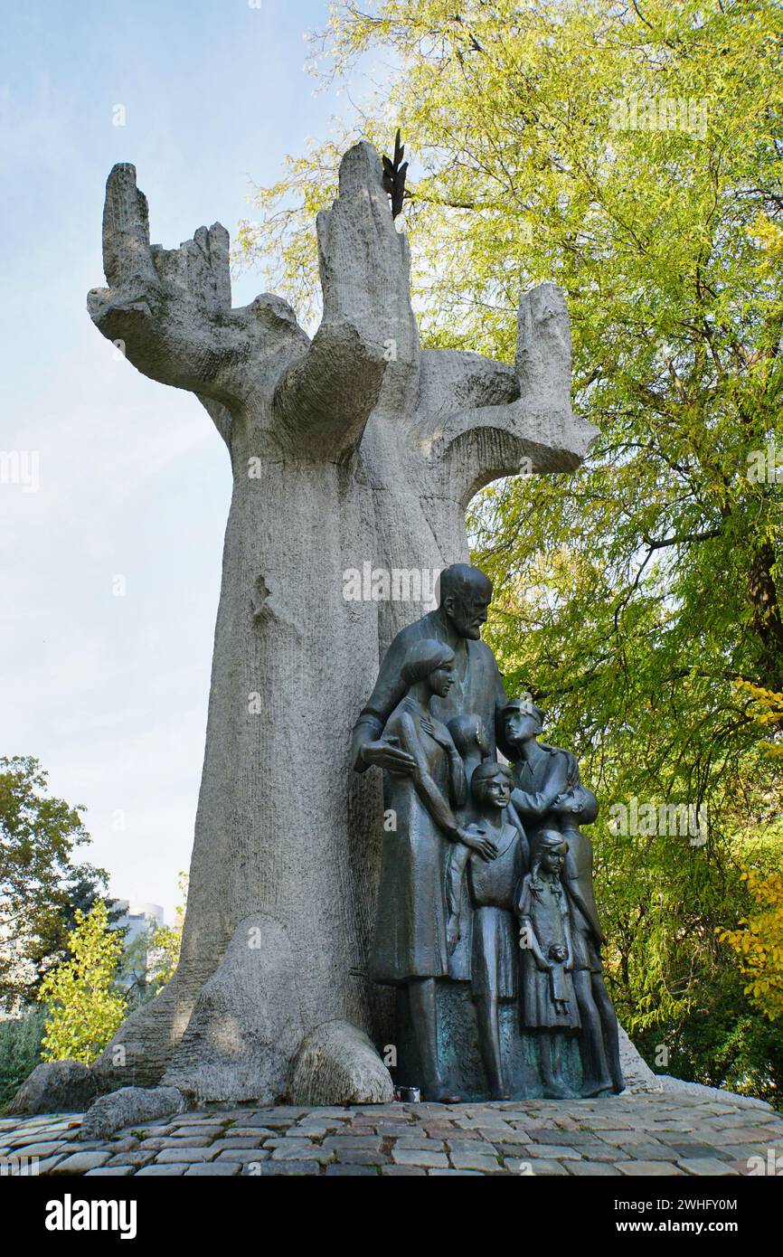 Menschenrechte denkmal hi-res stock photography and images - Alamy