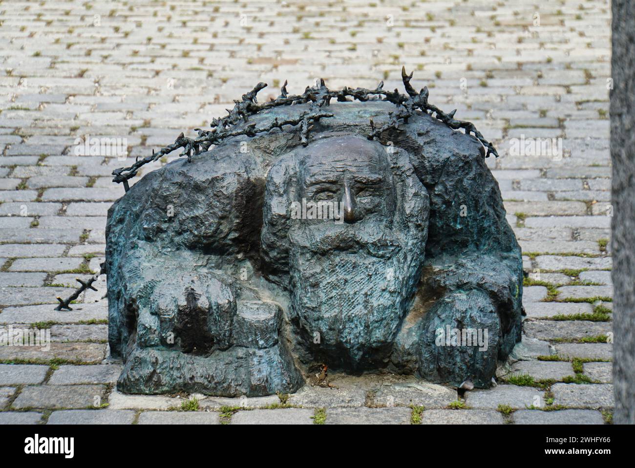 Memorial against war and fascism by Alfred Hrdlicka 1988 Stock Photo ...
