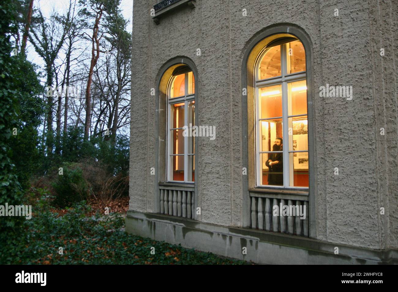 In dieser Villa am Berliner Wannsee fand im Januar 1942 die Wannsee ...