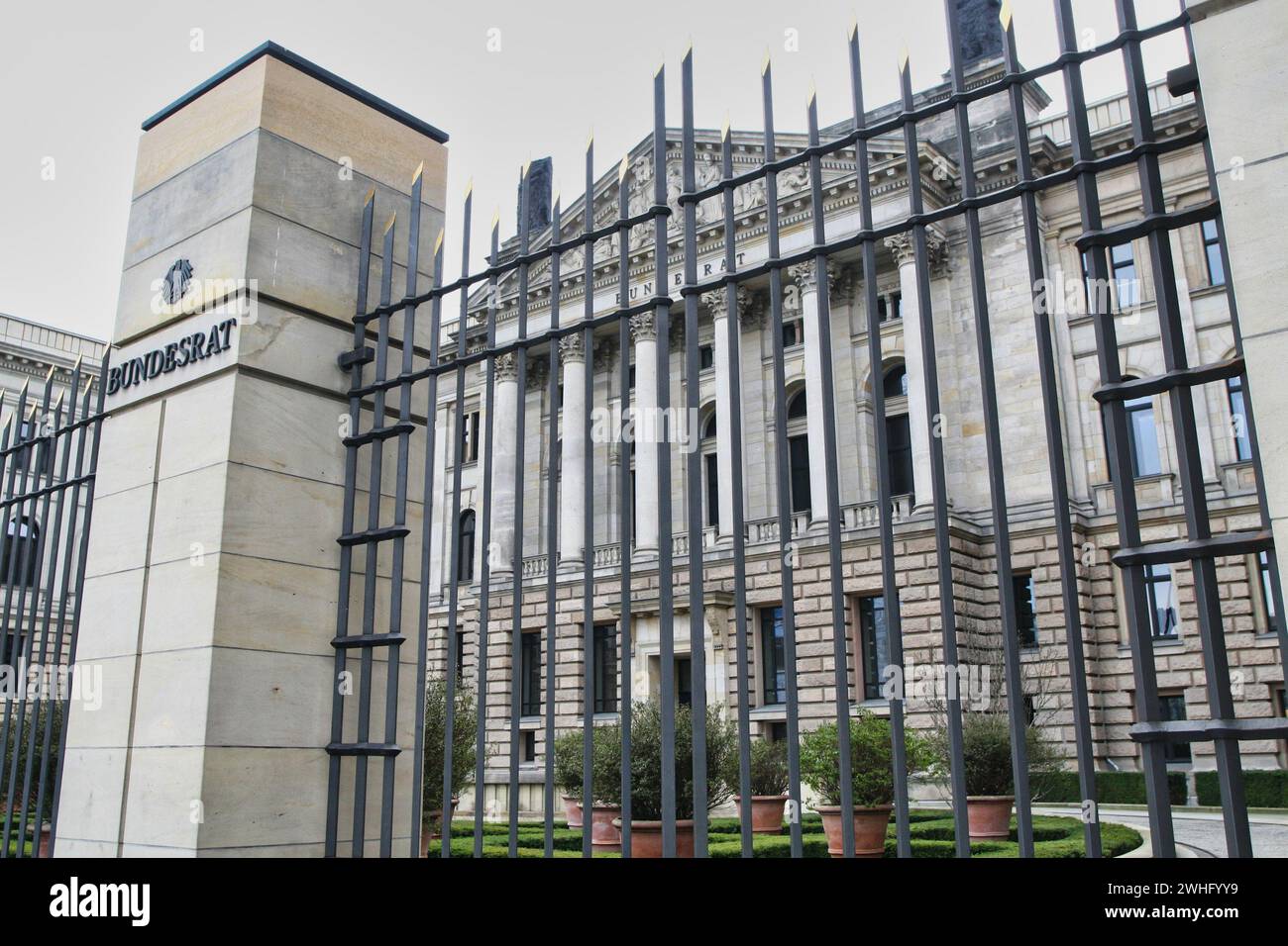Berlin bundesrat building hi-res stock photography and images - Alamy