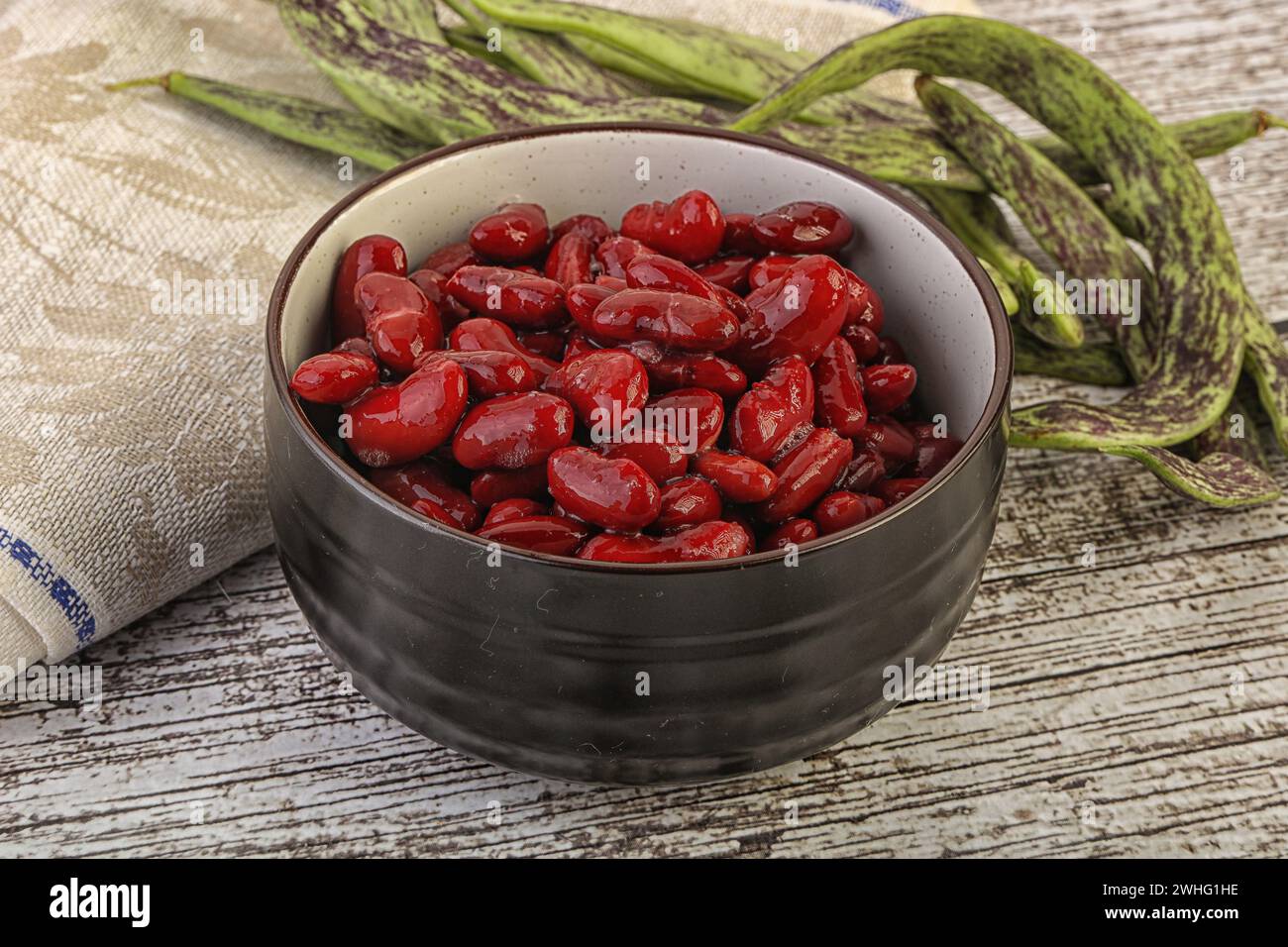 Baked red canned bean snack in the bowl Stock Photo - Alamy