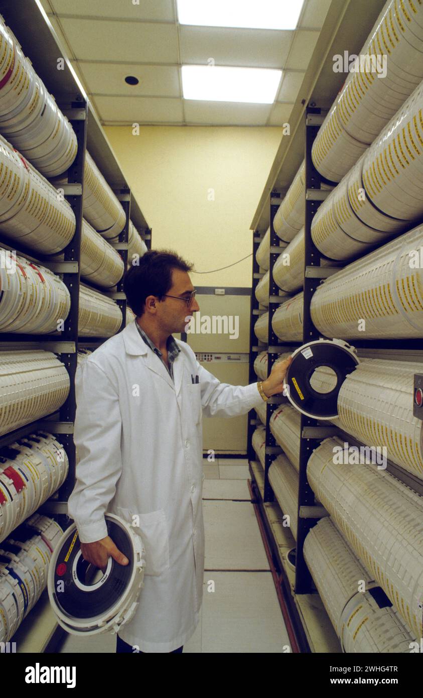 Armoire informatique hi-res stock photography and images - Alamy