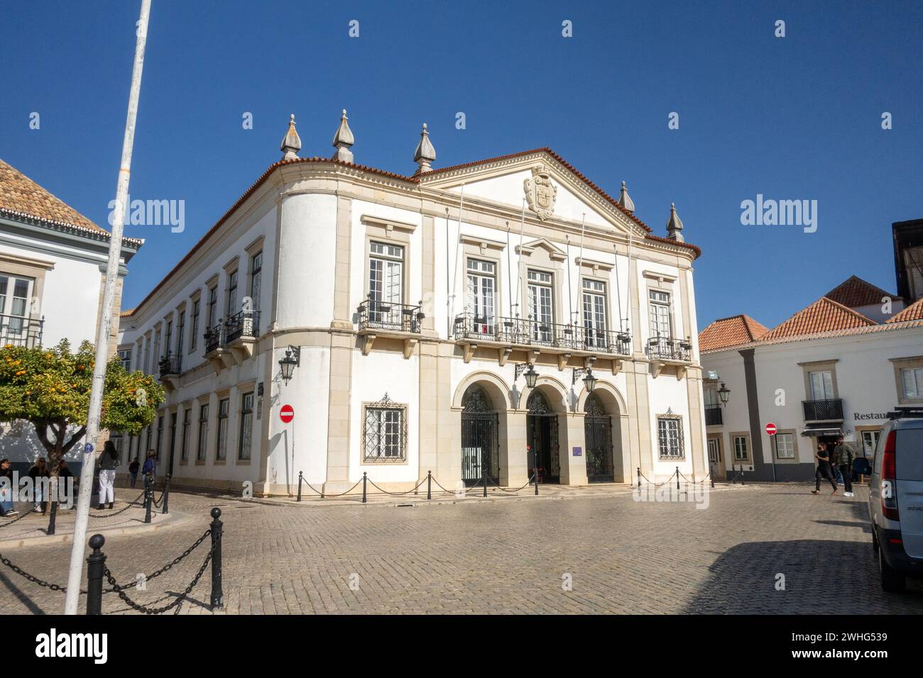 Faro City Hall Building Facade Exterior In Cathedral Square Faro The ...