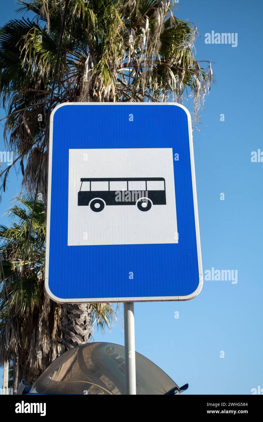 Portuguese bus stop sign hi-res stock photography and images - Alamy