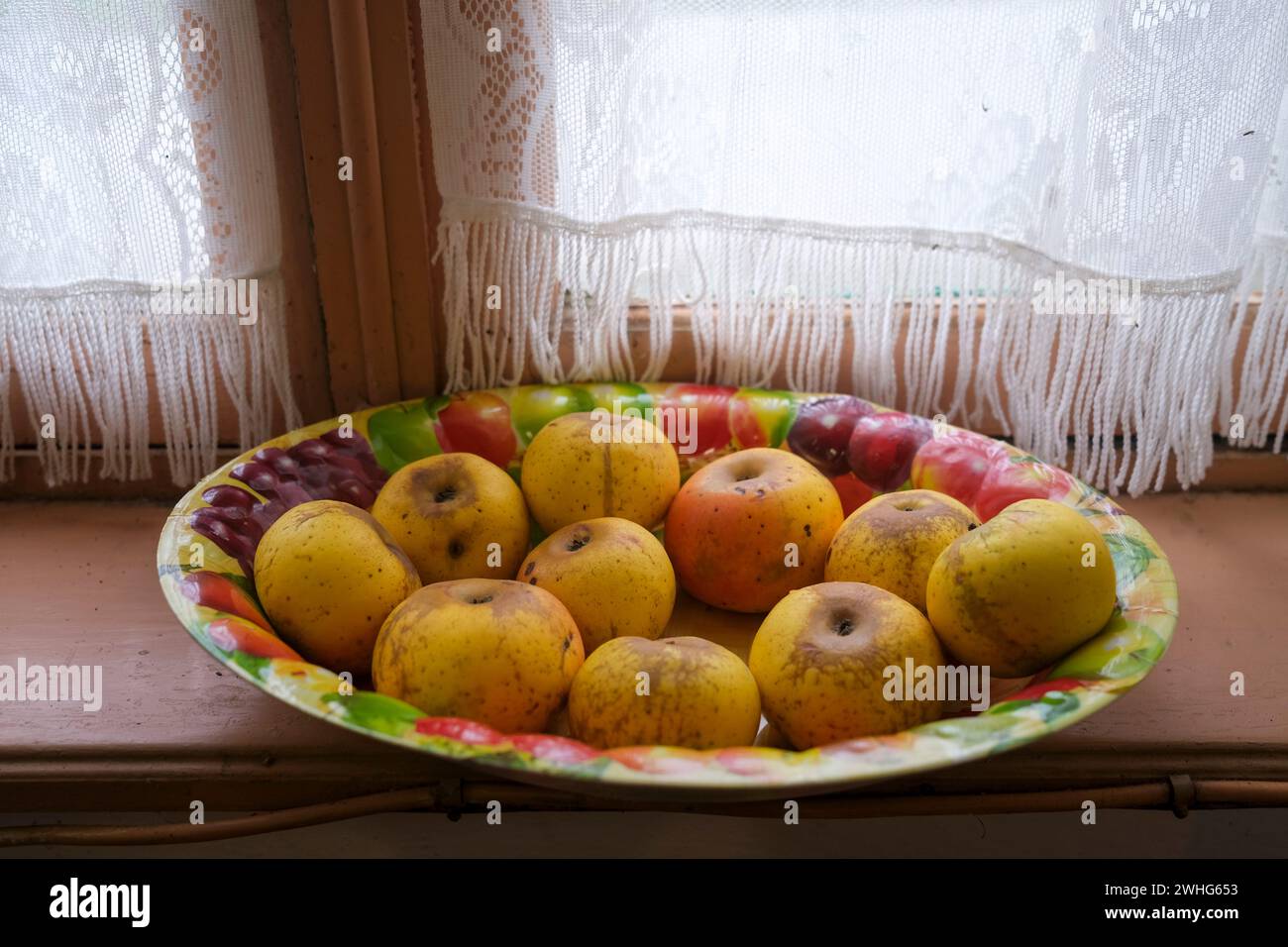 Rustic fruits hi-res stock photography and images - Alamy
