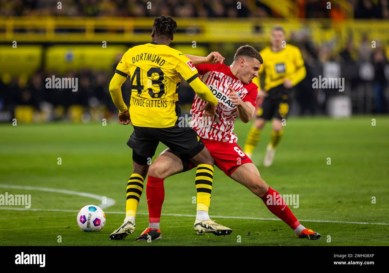 Dortmund, Germany. 09th Feb 2024. Jamie Bynoe-Gittens (BVB), Maximilian ...