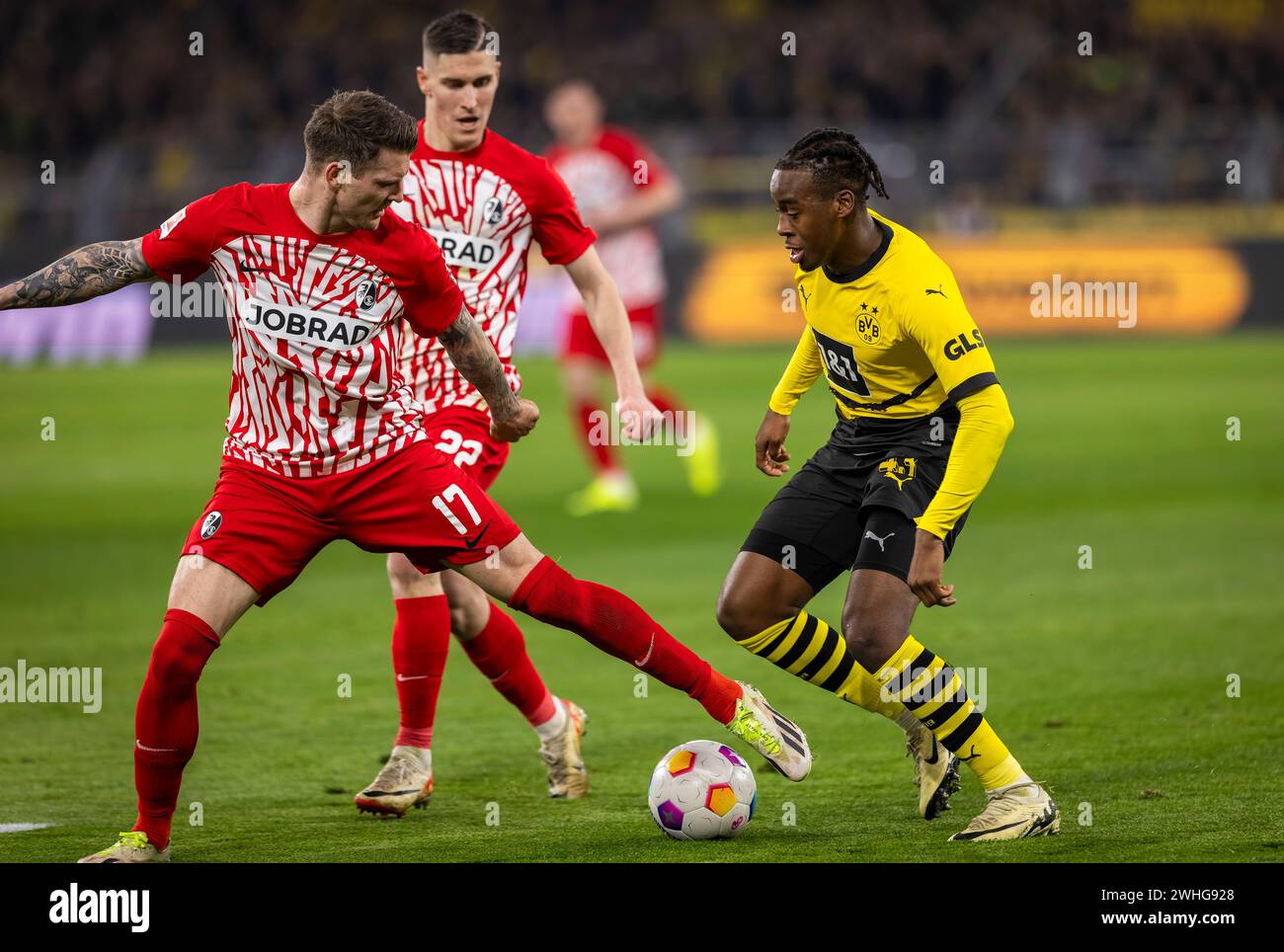 Dortmund, Germany. 09th Feb 2024. Jamie Bynoe-Gittens (BVB), Lukas ...