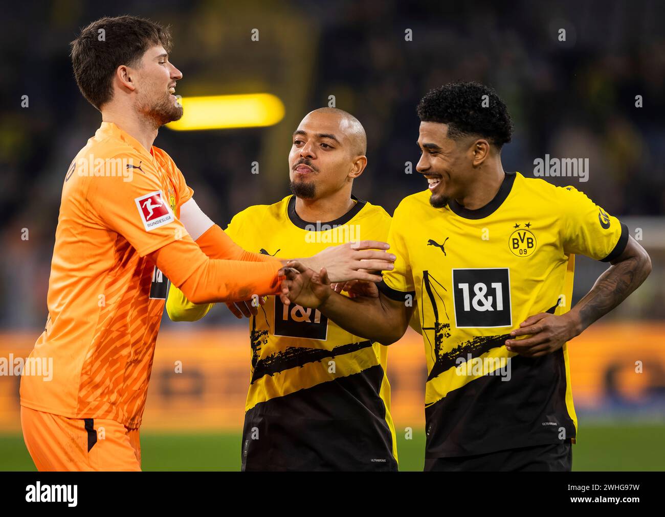 Dortmund, Germany. 09th Feb 2024. Torwart Gregor Kobel (BVB), Donyell ...