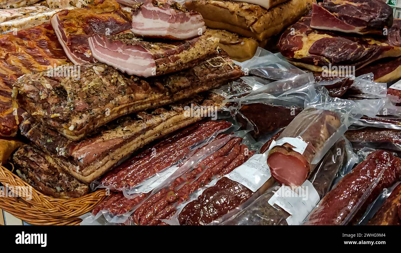 Row lard hi-res stock photography and images - Alamy