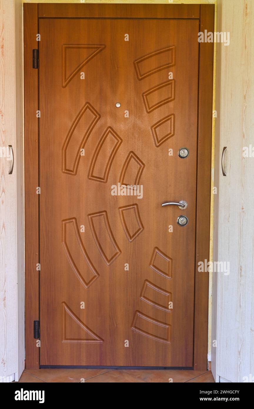 Front door inside hi-res stock photography and images - Alamy